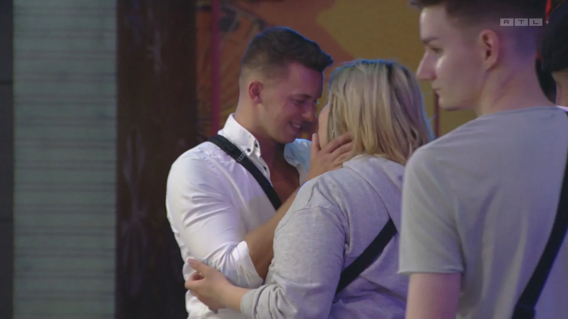 ValóVilág : VV Giada és VV Ádi csókja 2024-06-07 - RTL+