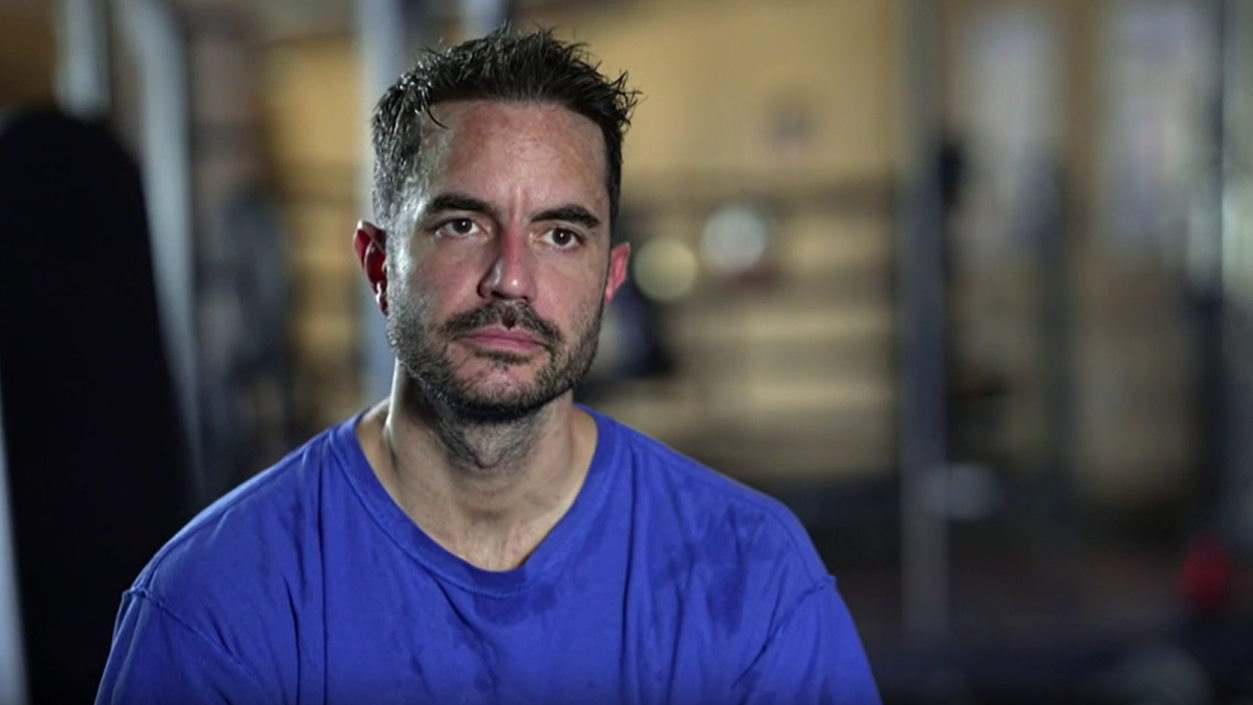 Sztárbox : Törőcsik Dani meghatódott rengeteg szurkolója láttán 2024-10 ...