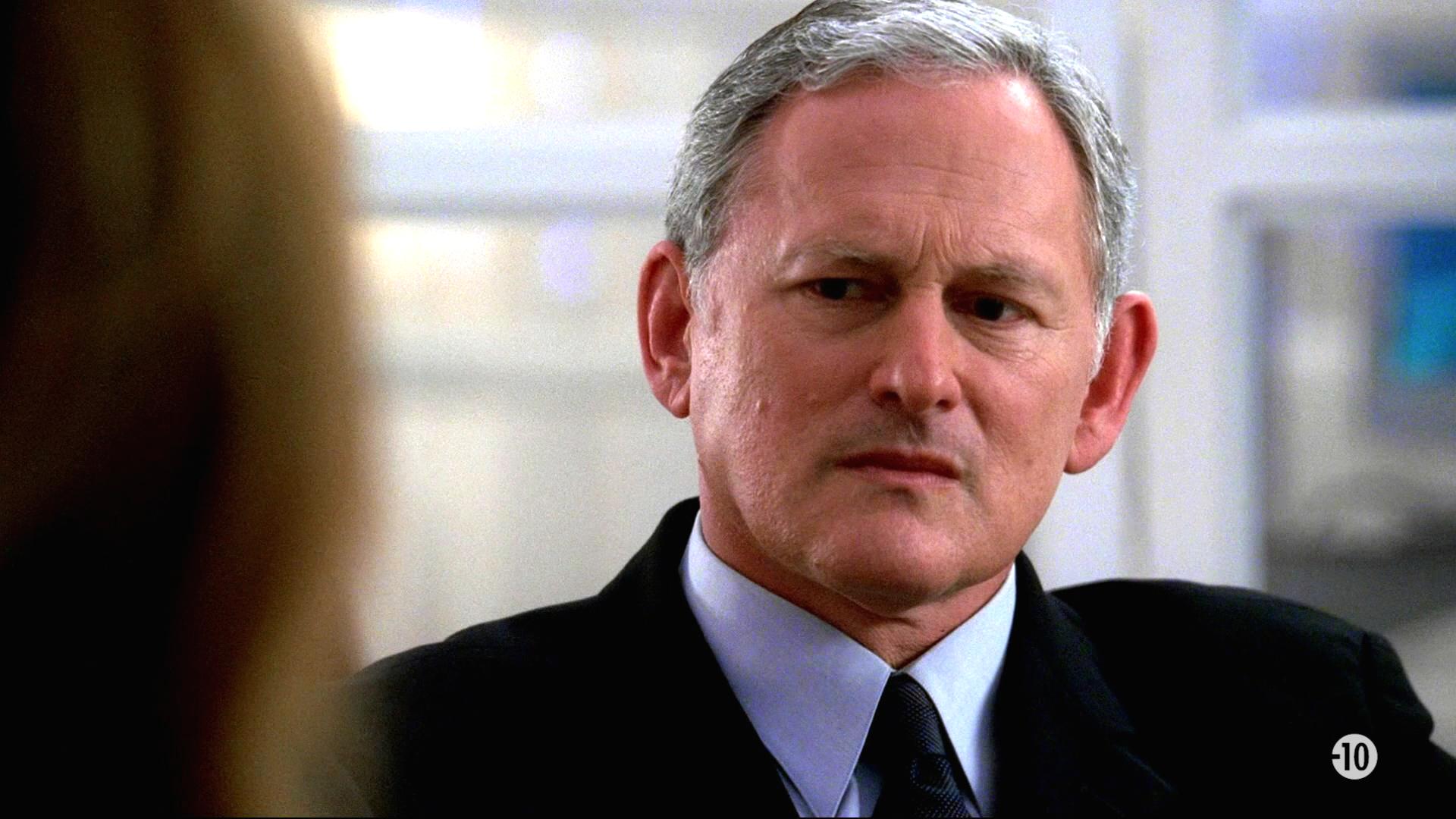 Alias : S4 E21 - ...en Scylla 17-12-2005- M6+