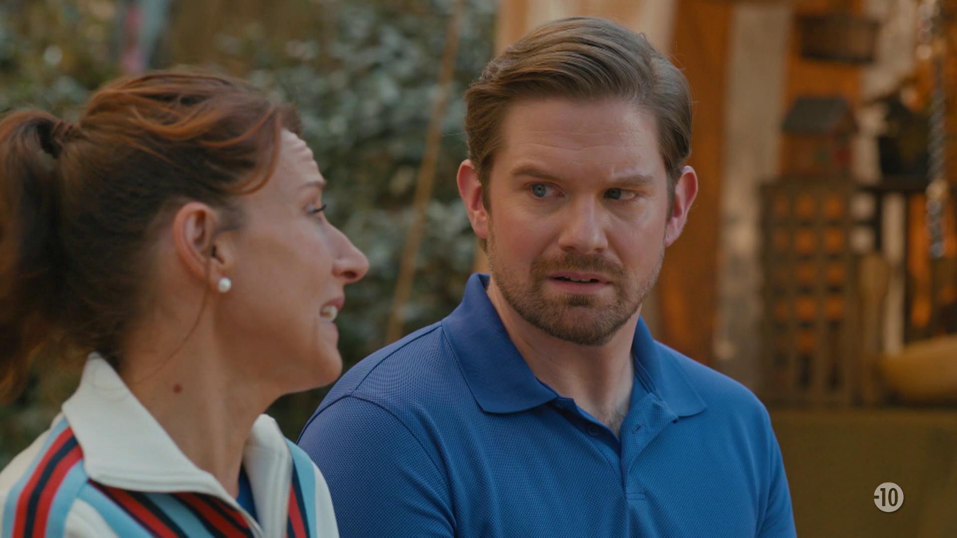 American princess : Épisode 10 - Adieu à la reine 15-04-2025- M6+