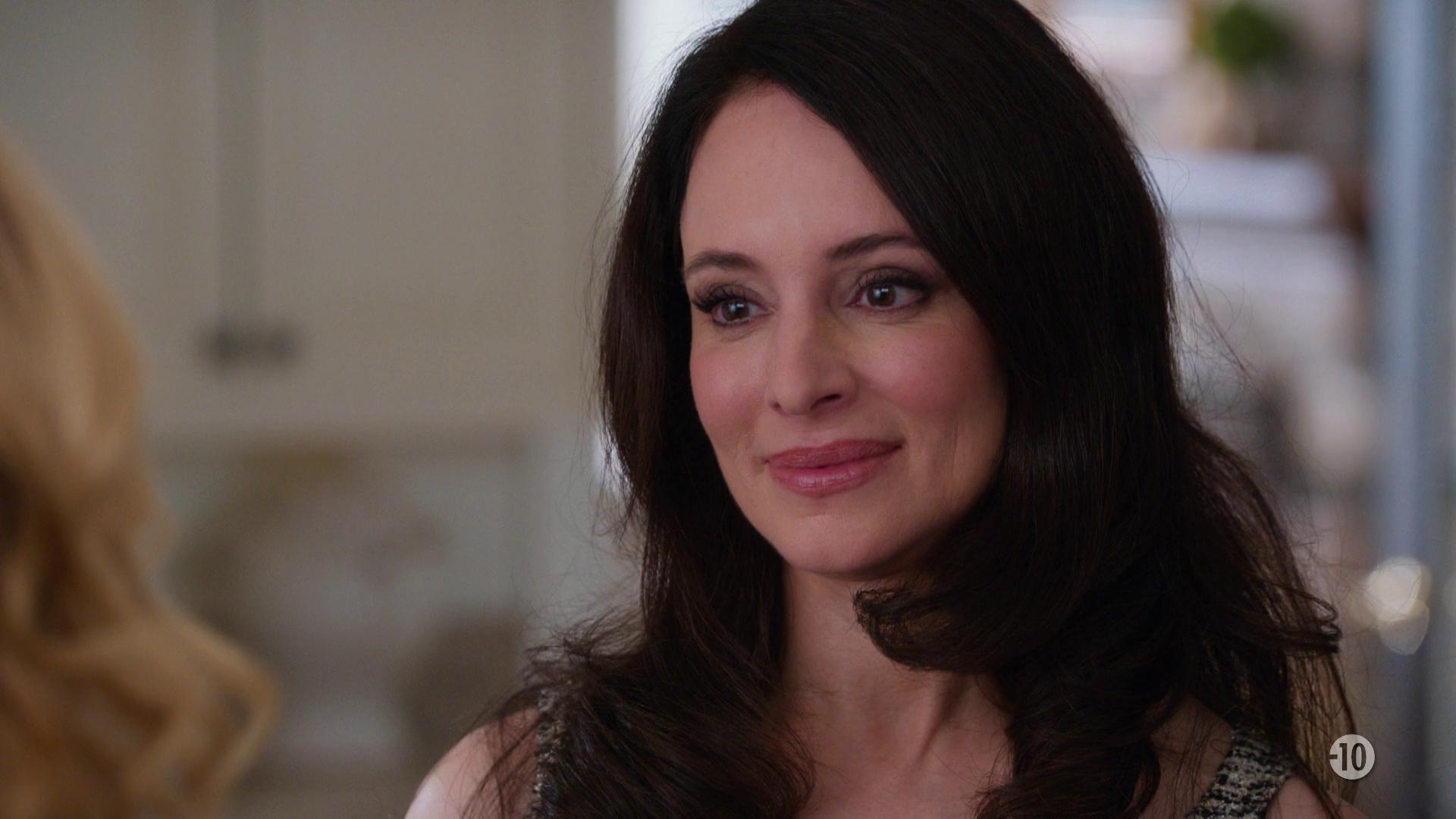 Revenge : S1 E11 - Le vrai visage de Tyler 11-06-2025- M6+