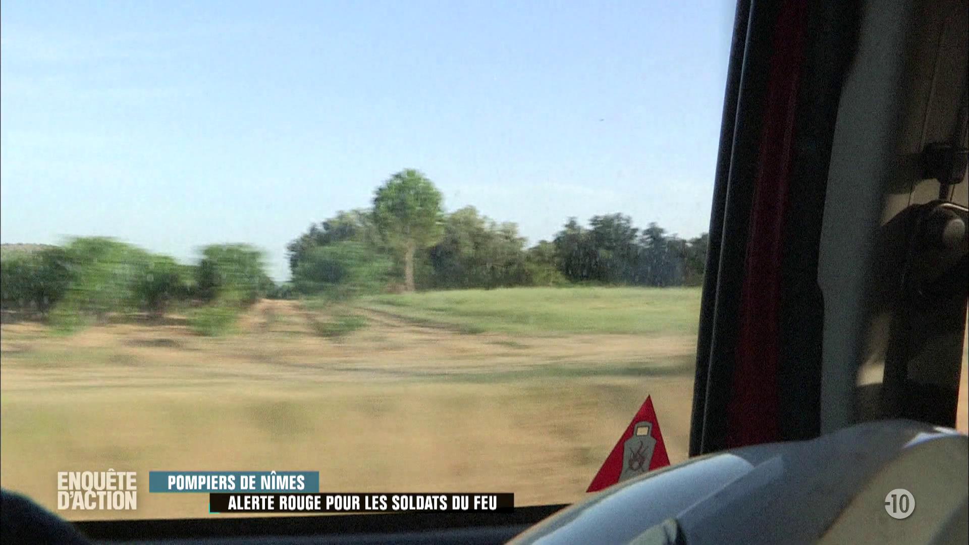 Enquête d'action : Pompiers d'Arles : au secours des victimes de la ...